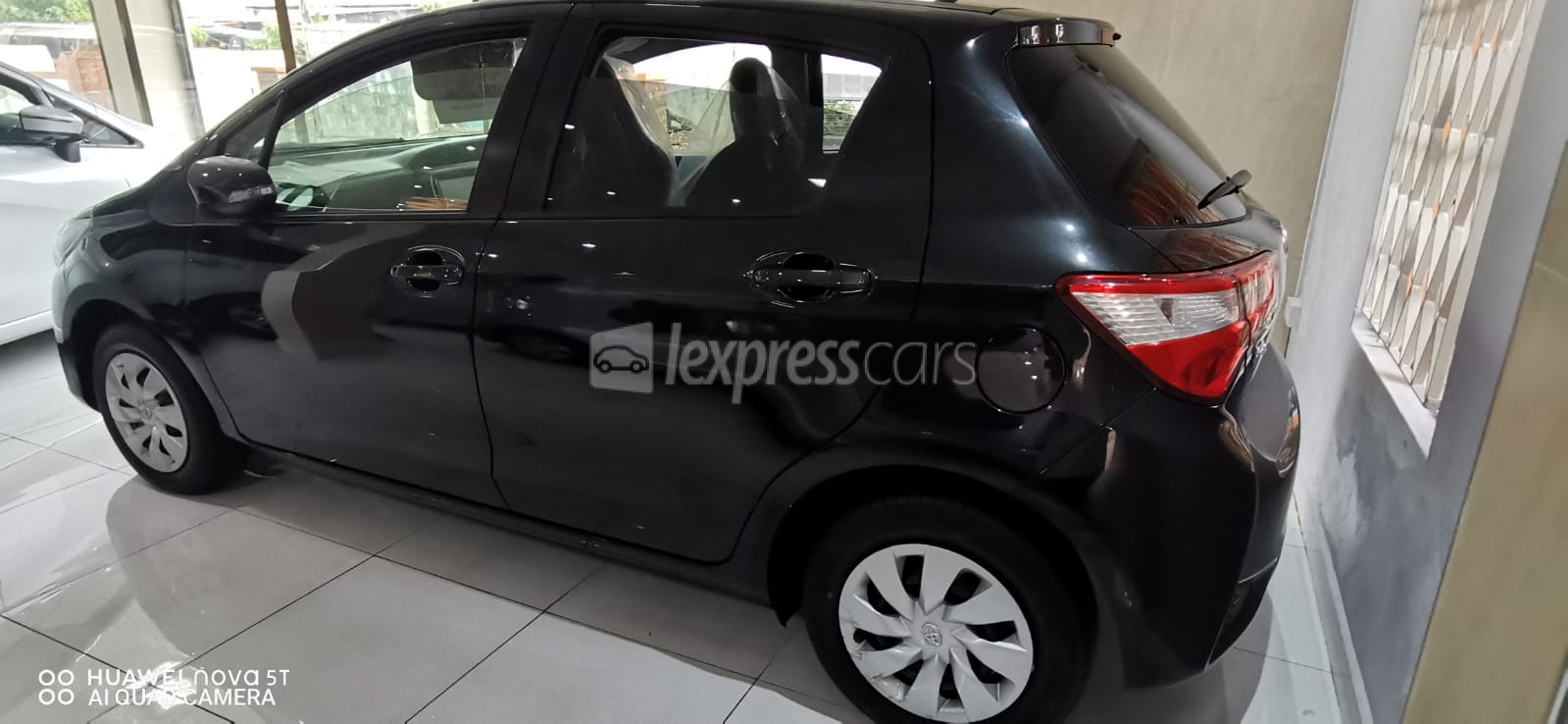 Dealership Second Hand Toyota Vitz 2018 - lexpresscars.mu