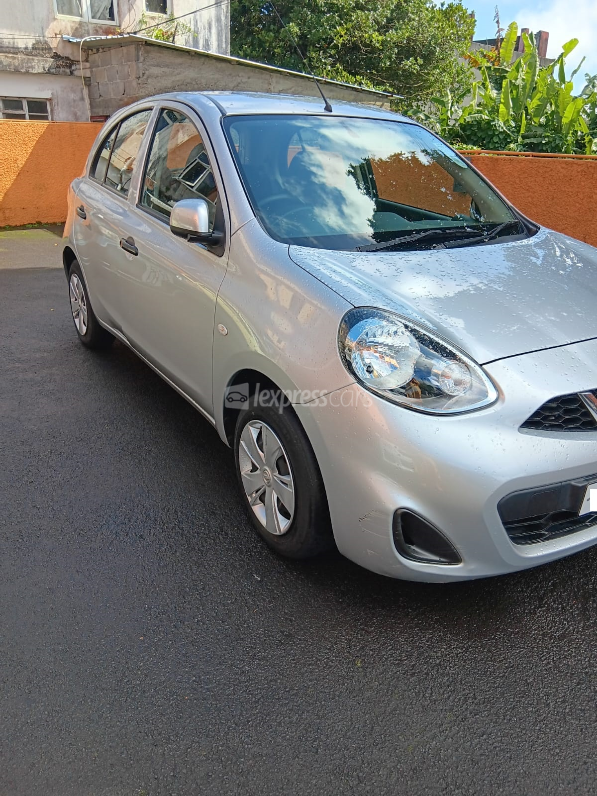 Dealership Second Hand Nissan March 2018 - lexpresscars.mu