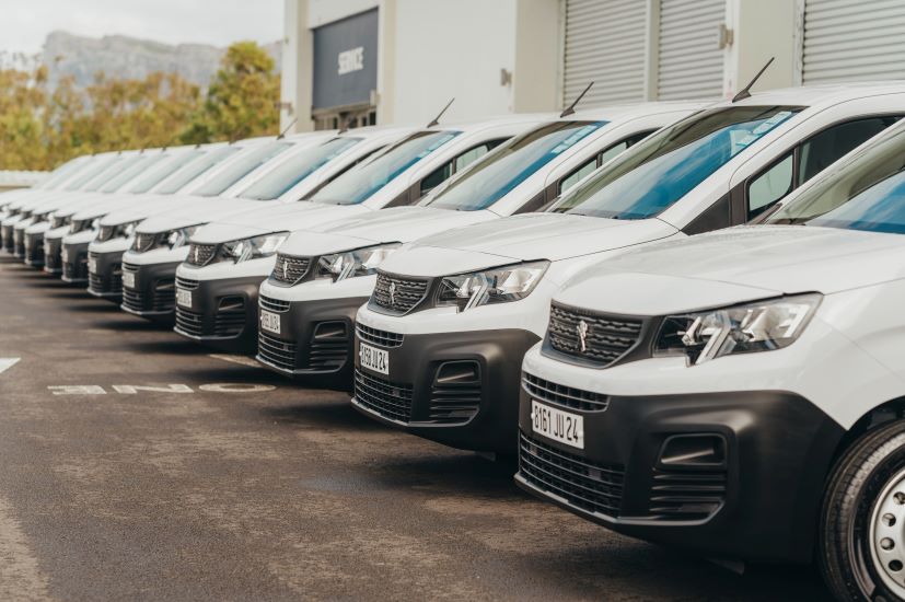 Peugeot et PhoenixBev : une alliance gagnante pour la logistique