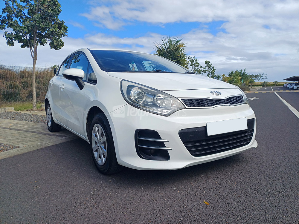 Dealership Second Hand Kia Rio 2015 - lexpresscars.mu