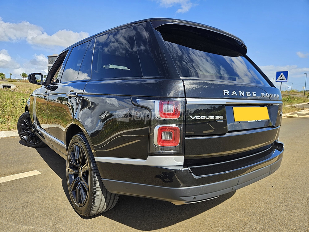 Dealership Second Hand Land Rover Range Rover Vogue 2020 - lexpresscars.mu